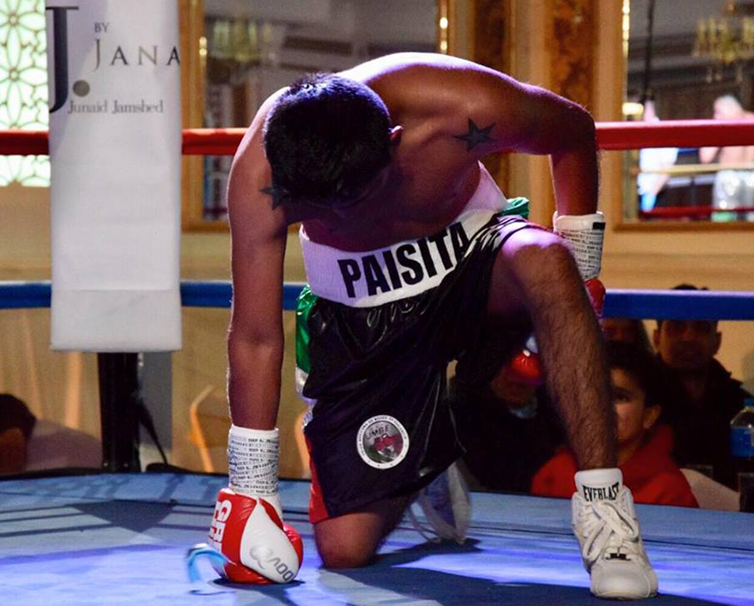 Stoppage Win Over Martinez Sets Khan on Course For Another Title Shot ...